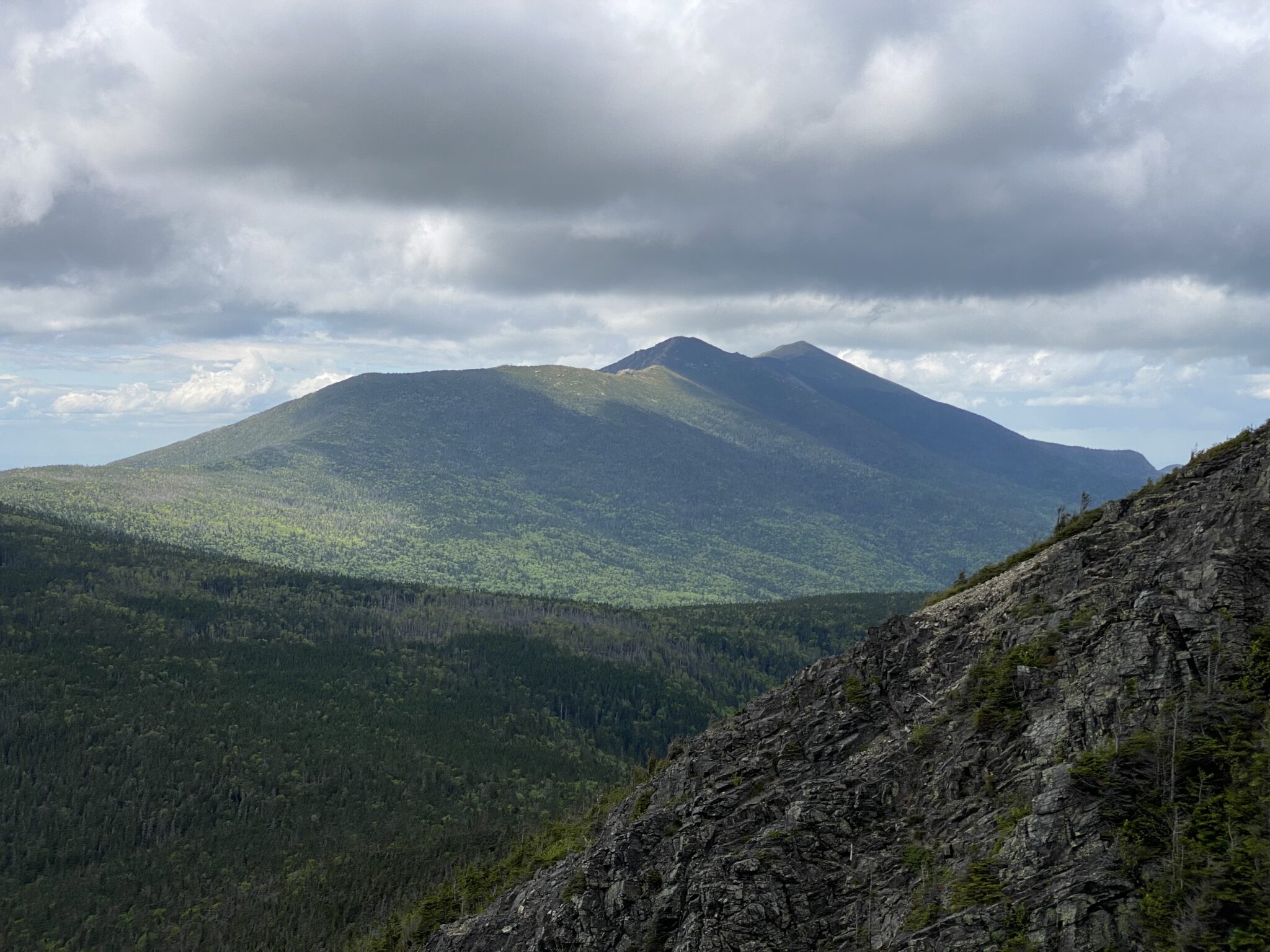 Franconia Ridge Hike via Flume Slide Trail - A STRAY LIFE